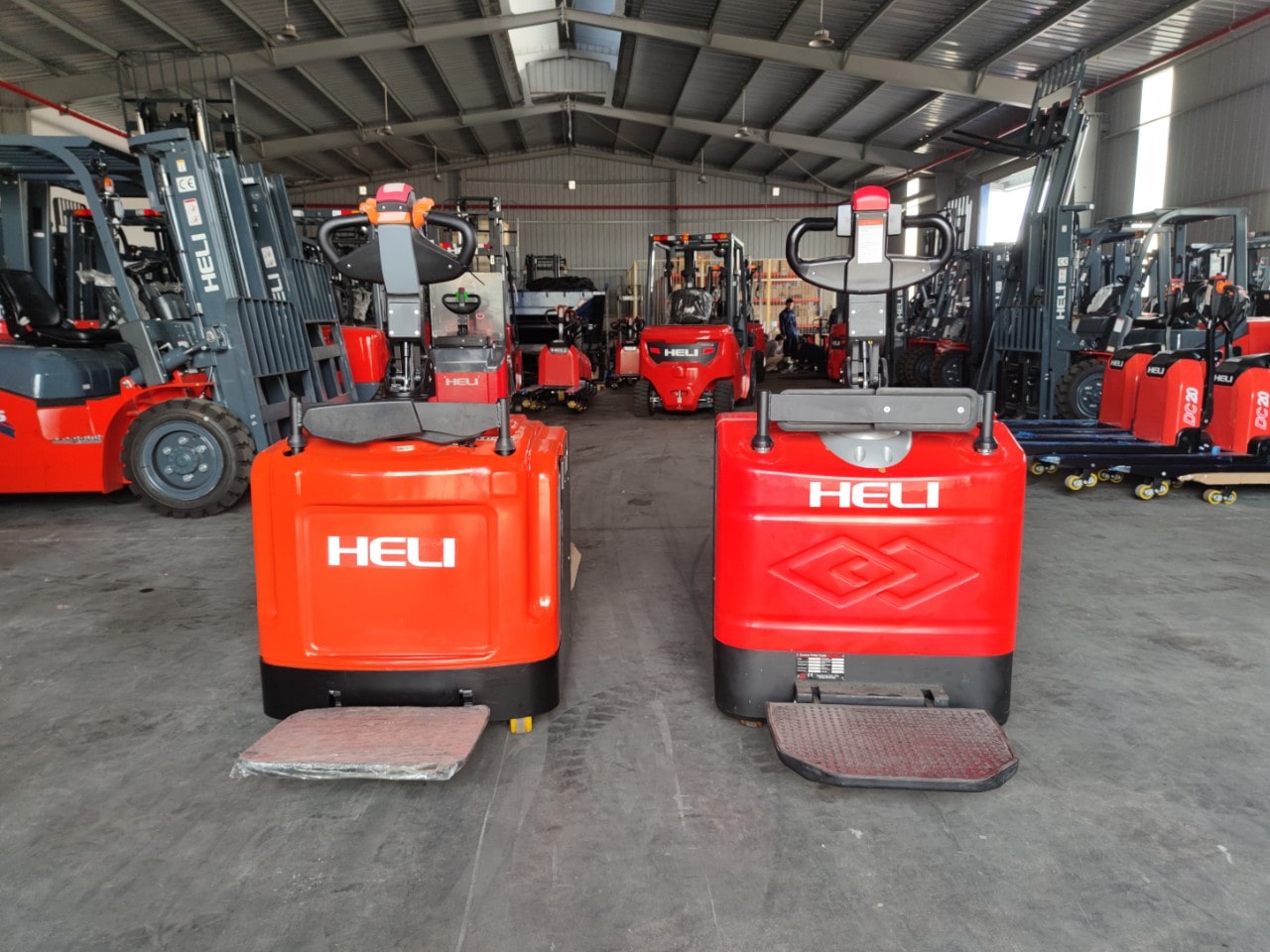 Xe nâng tay điện 3 tấn có bàn đứng HELI model CBD30J-RLI - Xe nâng Heli