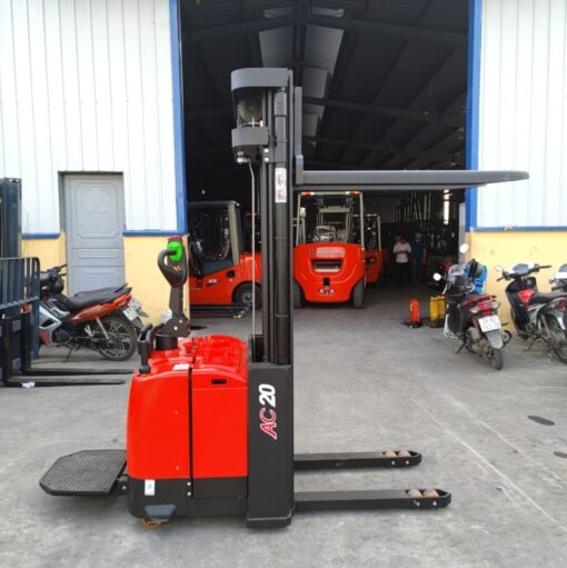 Xe nâng đứng lái 2 tấn heli model CDD20-950 - Xe nâng Heli