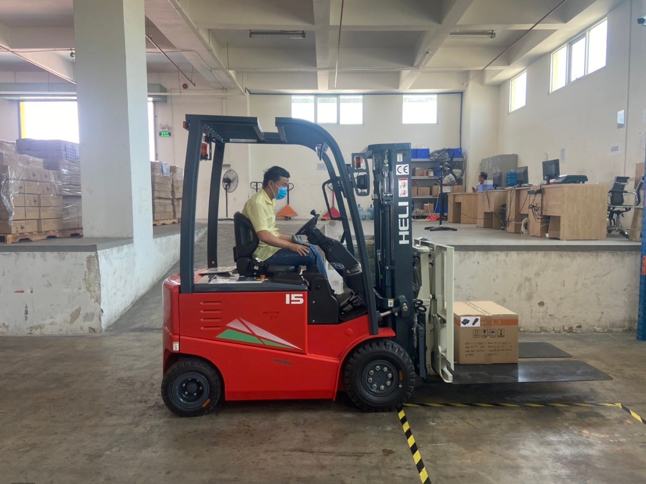 Xe Nâng Kéo Đẩy Hàng Push Pull Giá Tốt - Xe nâng Heli